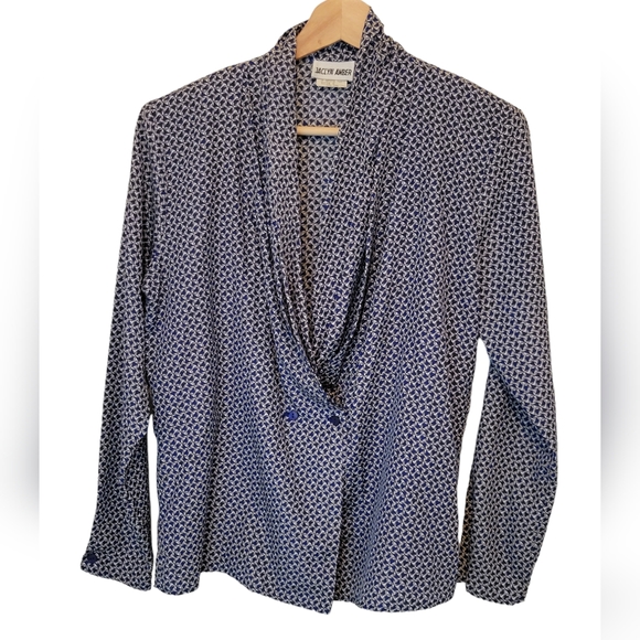 Jaclyn Amber | Tops | Jaclyn Amber Womens Chain Print Blouse Size 6 ...